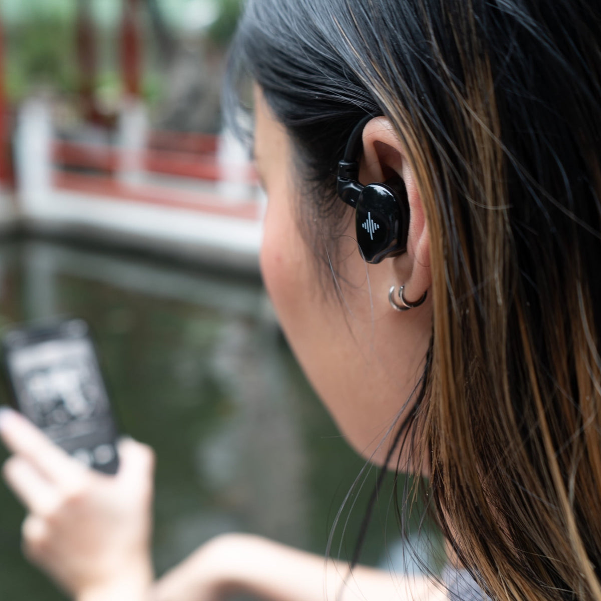 Soundbrenner Wave in-ear monitors